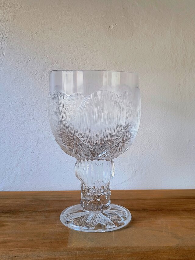 Nuutajarvi /ヌータヤルヴィ Pioni / ピオニ） ゴブレットグラス | iichi 日々の暮らしを心地よくするハンドメイドやアンティークのマーケットプレイス