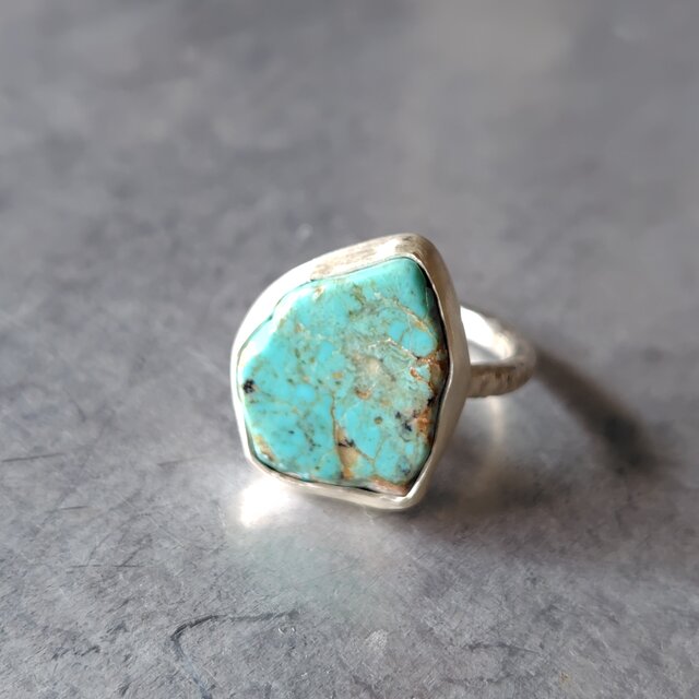 ターコイズシルバーリング#12 | iichi 日々の暮らしを心地よくするハンドメイドやアンティークのマーケットプレイス