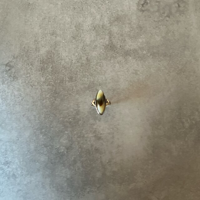 【043】静かに輝く – マーキスカットのめのうリング | iichi 日々の暮らしを心地よくするハンドメイドやアンティークのマーケットプレイス