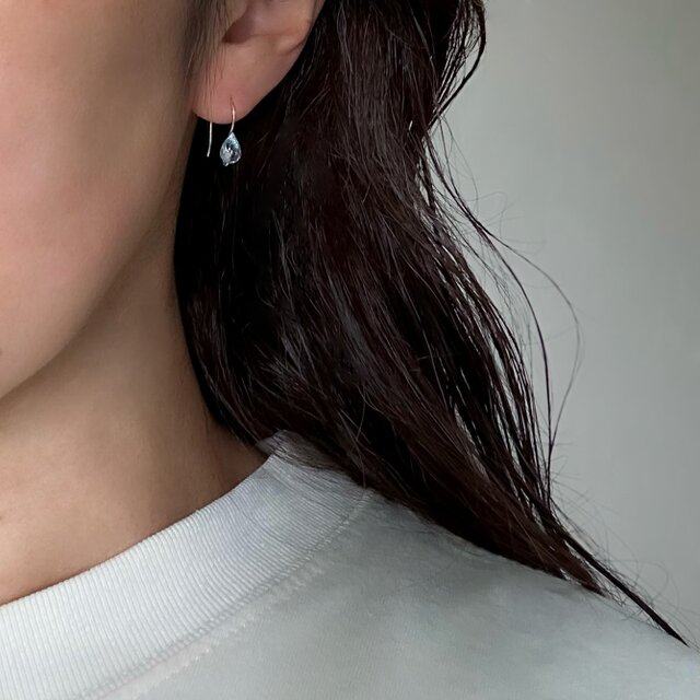 スカイブルートパーズ ドロップピアス 14KGF /Silver・イヤリングに金具変更可のコピー | iichi 日々の暮らしを心地よくするハンドメイドやアンティークのマーケットプレイス