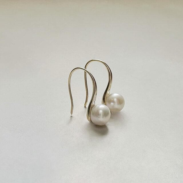 淡水パール ドロップピアス/Silverカラー・イヤリングに変更可 | iichi 日々の暮らしを心地よくするハンドメイドやアンティークのマーケットプレイス