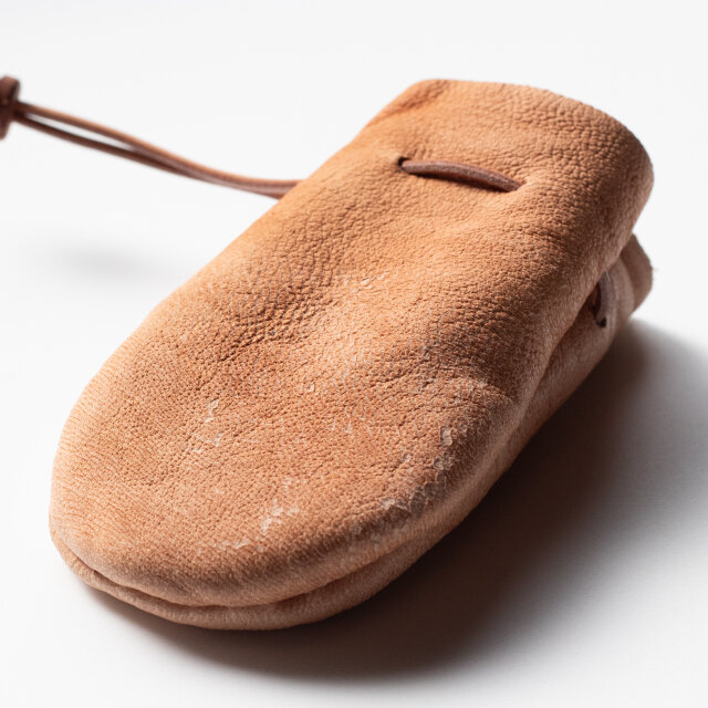 羊革巾着 2220625 | iichi 日々の暮らしを心地よくするハンドメイドやアンティークのマーケットプレイス