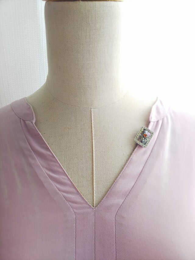 ヴィンテージ アザミ／Topaz・マーカサイトRectangleブローチ | iichi 日々の暮らしを心地よくするハンドメイドやアンティークのマーケットプレイス