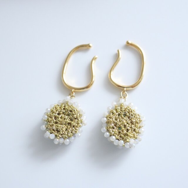 Classical flower[ whgr ] 金具変更可 | iichi 日々の暮らしを心地よくするハンドメイドやアンティークのマーケットプレイス