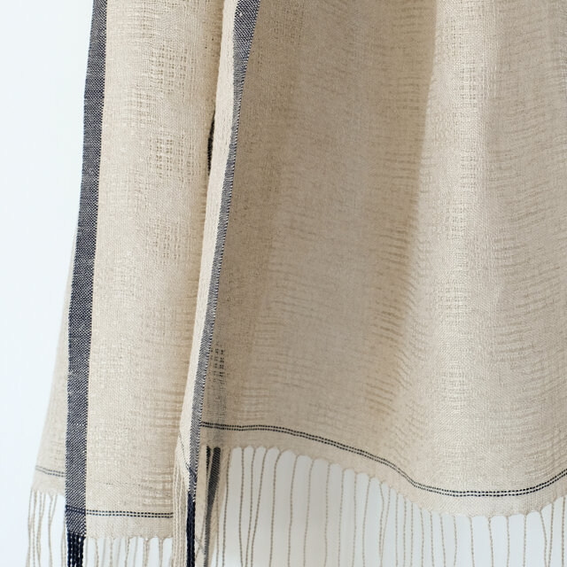 手織りリネンストール【綾花＊07】 | iichi 日々の暮らしを心地よくするハンドメイドやアンティークのマーケットプレイス