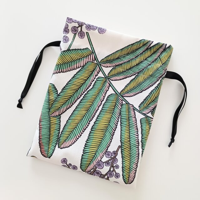 植物柄 巾着ポーチ ボタニカル ハンドメイド THEVENON | iichi 日々の暮らしを心地よくするハンドメイドやアンティークのマーケットプレイス