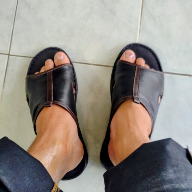 本革サンダル 無料サイズ調整可 色変更可 外反母趾対応可能 大人可愛い本革サンダル 24cm～28cm | iichi 日々の暮らしを心地よくするハンドメイドやアンティークのマーケットプレイス