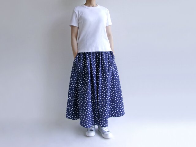国産リップル生地＊真夏のキュロットスカート（ネイビーにアイボリーのドット柄） | iichi 日々の暮らしを心地よくするハンドメイドやアンティークのマーケットプレイス
