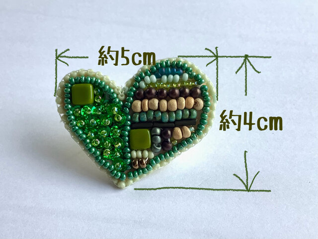 *Always*ハートのブローチ〜いつも心に緑を〜 | iichi 日々の暮らしを心地よくするハンドメイドやアンティークのマーケットプレイス