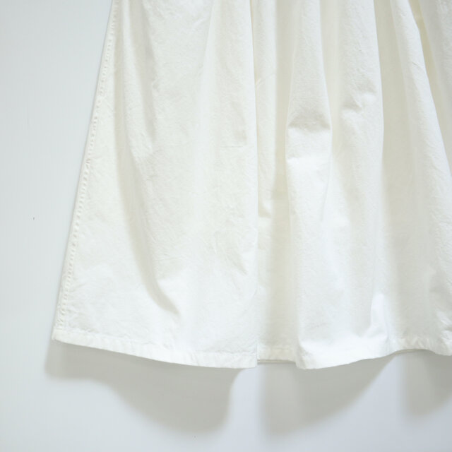 gather pocket skirt (white) | iichi 日々の暮らしを心地よくするハンドメイドやアンティークのマーケットプレイス