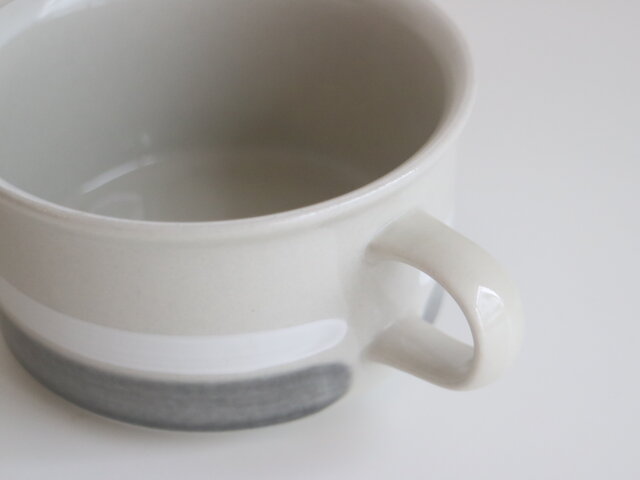 ARABIA / Salla サーラ / ティーカップ＆ソーサーNo.5801 | iichi 日々の暮らしを心地よくするハンドメイドやアンティークのマーケットプレイス