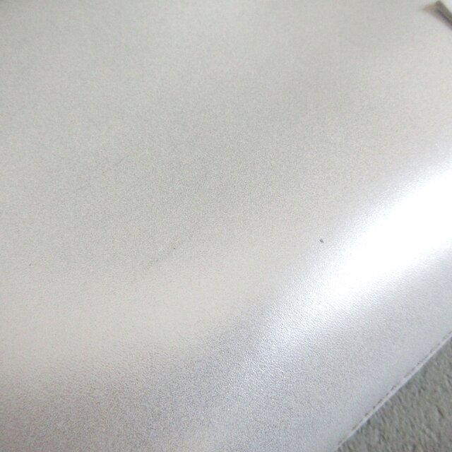 ちょっと贅沢♪《牛革》ハンドステッチ・BOXミニトート・パールホワイト・0583 | iichi 日々の暮らしを心地よくするハンドメイドやアンティークのマーケットプレイス