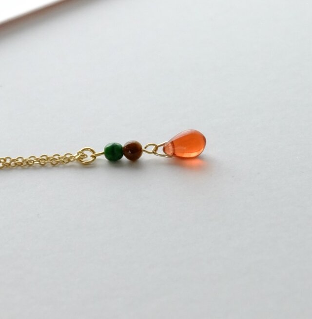 d122-175【目的の達成 天然石 イエロータイガーアイ】と【ざくろ】のアレンジネックレス 長さ選べます | iichi 日々の暮らしを心地よくするハンドメイドやアンティークのマーケットプレイス