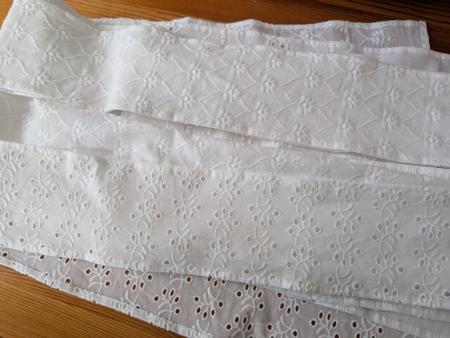 ♥️コットンレース♥️8連のれん♥️ロマンチック♥️アンティーク風インテリア♥️★77 125〜135★ | iichi 日々の暮らしを心地よくするハンドメイドやアンティークのマーケットプレイス