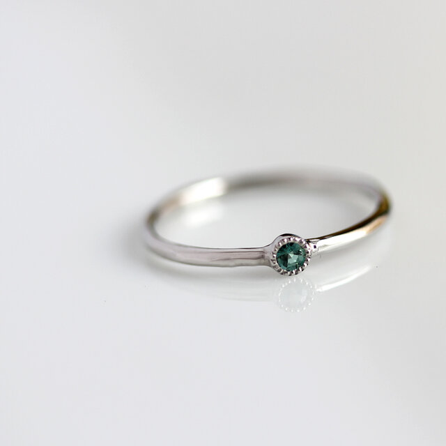 Pt900 アレキサンドライト リング | iichi 日々の暮らしを心地よくするハンドメイドやアンティークのマーケットプレイス