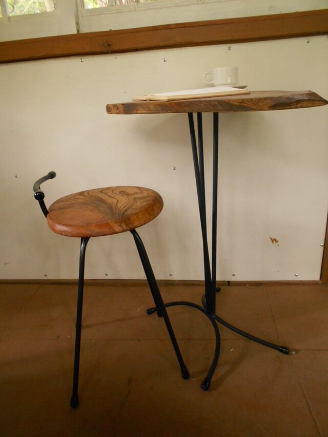 けやきアイアンカフェテーブル 06-15 (テーブルのみ） | iichi 日々の暮らしを心地よくするハンドメイドやアンティークのマーケットプレイス