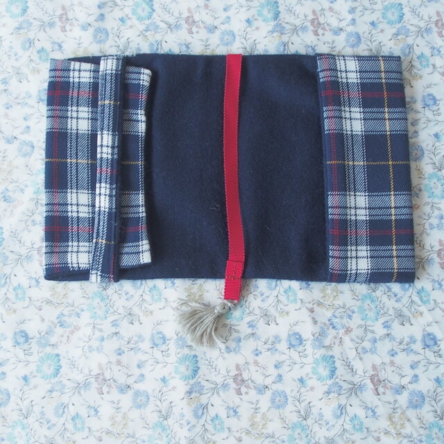 ブックカバー 文庫本 №31 | iichi 日々の暮らしを心地よくするハンドメイドやアンティークのマーケットプレイス