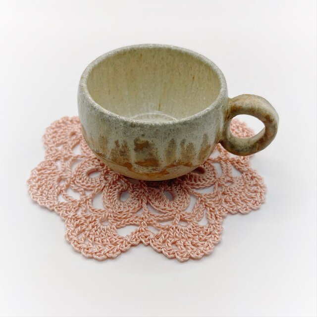 レースのお花ドイリー/070/ピンク | iichi 日々の暮らしを心地よくするハンドメイドやアンティークのマーケットプレイス