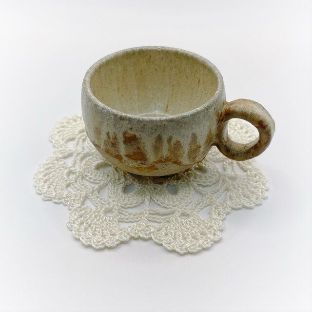 レースのお花ドイリー/070/ホワイト | iichi 日々の暮らしを心地よくするハンドメイドやアンティークのマーケットプレイス