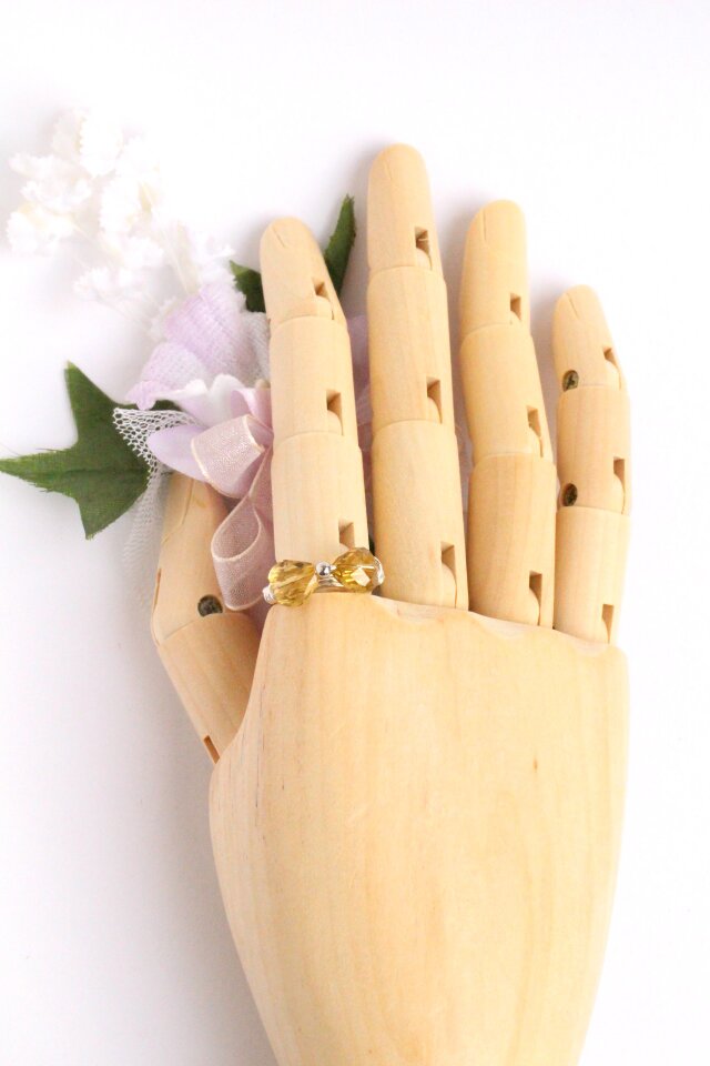 ブランデークォーツ Ribbon Wire Ring | iichi 日々の暮らしを心地よくするハンドメイドやアンティークのマーケットプレイス