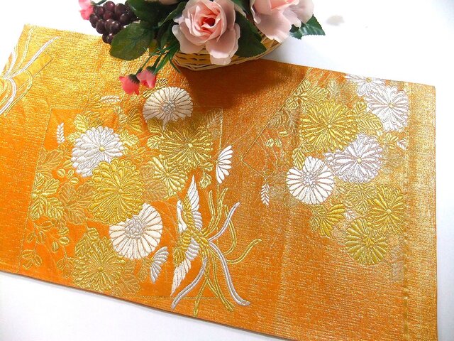 16)2312】31×55cm/テーブルセンター・敷物/鳳凰菊文様・帯リメイク/日本製 | iichi 日々の暮らしを心地よくするハンドメイドやアンティークのマーケットプレイス