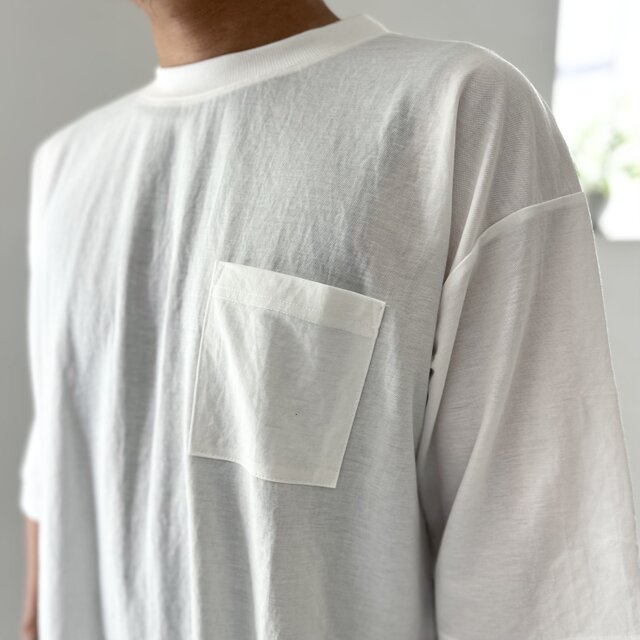 【接触冷感】ユニセックス サイドスリット ポケット付 ルーズフィット Tシャツ【ブラック】『2025新作』 | iichi 日々の暮らしを心地よくするハンドメイドやアンティークのマーケットプレイス