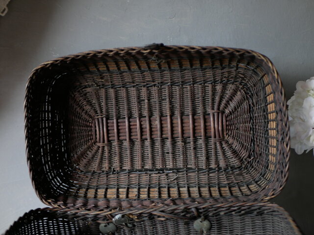no.3 サックドフィヨンセ アンティークパニエ フランスアンティーク アンティークのある暮らし | iichi 日々の暮らしを心地よくするハンドメイドやアンティークのマーケットプレイス