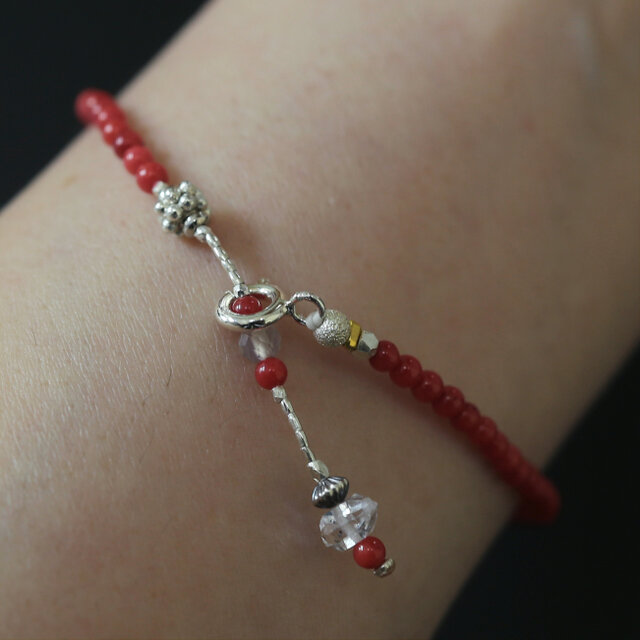 【送料無料】カレンシルバーブレスレット【b_ks_h_103】 | iichi 日々の暮らしを心地よくするハンドメイドやアンティークのマーケットプレイス