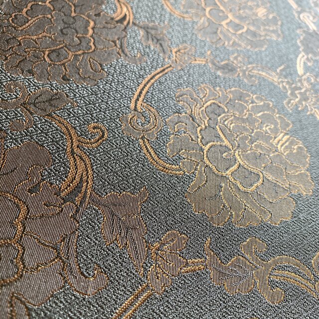 『唐獅子図』 狩野永徳御朱印帳 B5見開き御朱印帳 見開き御朱印帳 牡丹蔓正絹 シルク 繁栄 魔を除ける 守神 桐生織物 | iichi 日々の暮らしを心地よくするハンドメイドやアンティークの ...