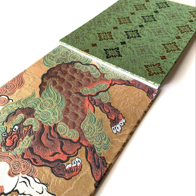 『唐獅子図』 狩野永徳御朱印帳 B5見開き御朱印帳 見開き御朱印帳 葵文緑 繁栄 魔を除ける 守神 桐生織物 | iichi 日々の暮らしを心地よくするハンドメイドやアンティークのマーケットプレイス