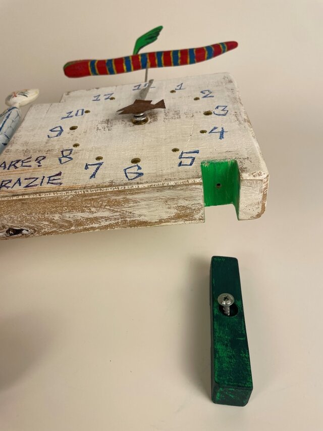 Dr.Strange Cat Clock (一凛刺し付)[ホワイトxブルー] | iichi 日々の暮らしを心地よくするハンドメイドやアンティークのマーケットプレイス