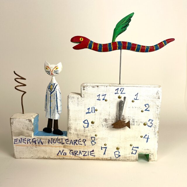 Dr.Strange Cat Clock (一凛刺し付)[ホワイトxブルー] | iichi 日々の暮らしを心地よくするハンドメイドやアンティークのマーケットプレイス