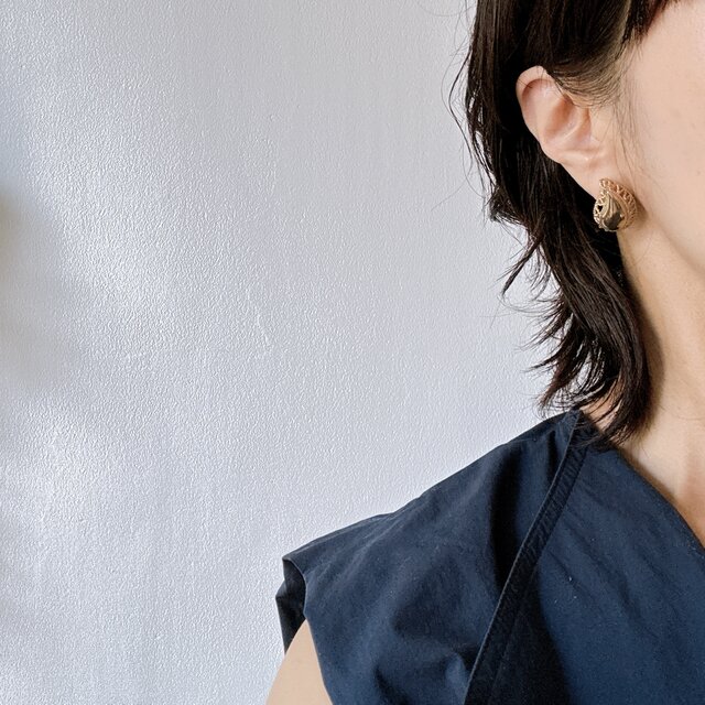 PA354-【 AVON 】エイボン・ヴィンテージピアス 1982 Paisley Filigree Teardrop | iichi 日々の暮らしを心地よくするハンドメイドやアンティークの ...