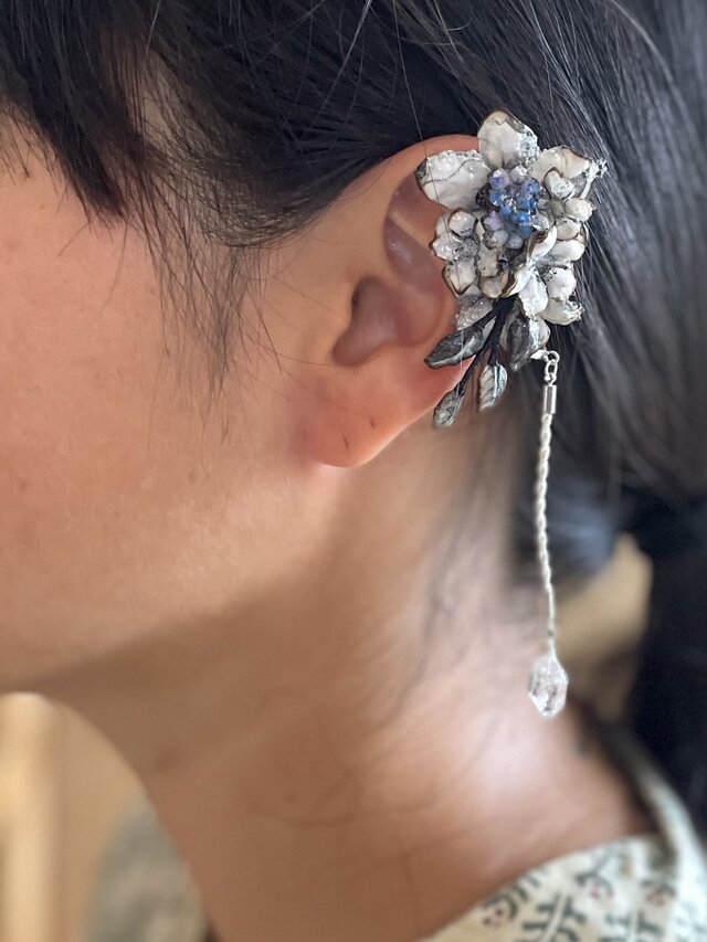 夜想花イヤークリップ4 | iichi 日々の暮らしを心地よくするハンドメイドやアンティークのマーケットプレイス