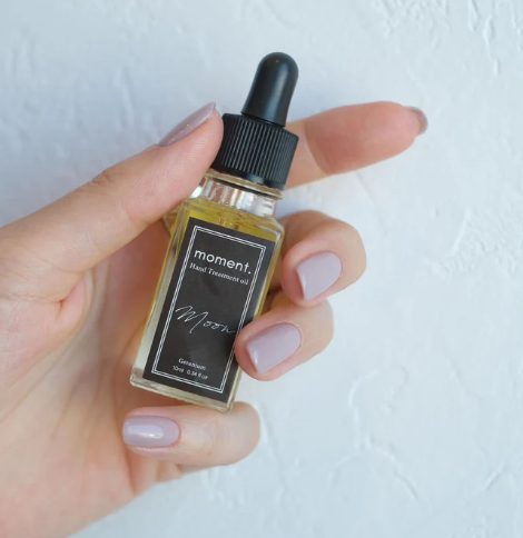 moment. ハンドトリートメントオイル -MOON- | iichi 日々の暮らしを心地よくするハンドメイドやアンティークのマーケットプレイス