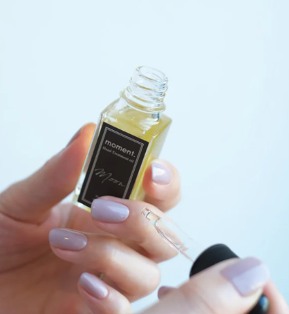 moment. ハンドトリートメントオイル -MOON- | iichi 日々の暮らしを心地よくするハンドメイドやアンティークのマーケットプレイス