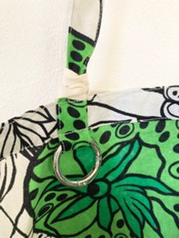 Tote bag M -strawberry mix- | iichi 日々の暮らしを心地よくするハンドメイドやアンティークのマーケットプレイス