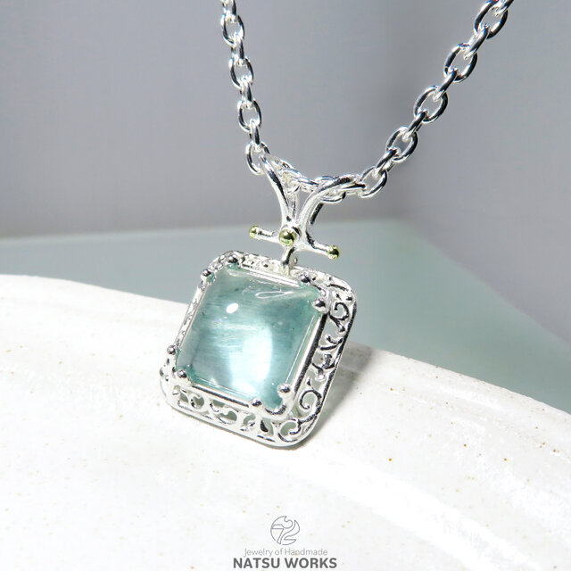 モス アクアマリン ネックレス / Moss Aquamarine with 18k Gold Necklace | iichi 日々の暮らしを心地よくするハンドメイドやアンティークの ...