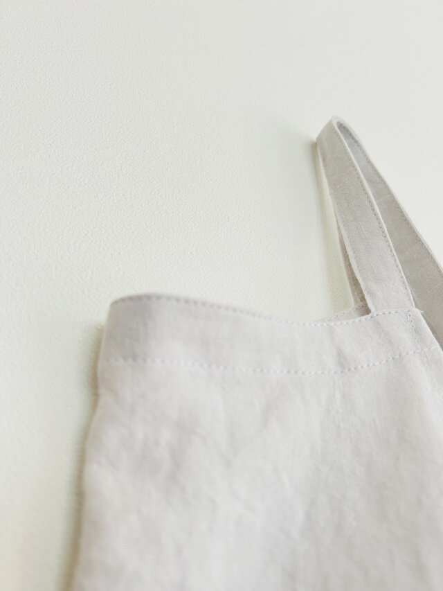 天日干しリネンエプロン 白 long | iichi 日々の暮らしを心地よくするハンドメイドやアンティークのマーケットプレイス