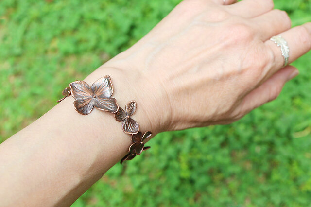 紫陽花 アンティークブレスレットL | iichi 日々の暮らしを心地よくするハンドメイドやアンティークのマーケットプレイス