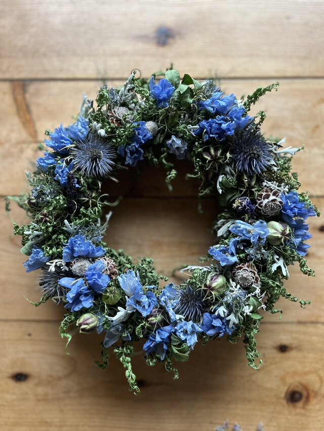 ドライフラワーリース ~夏の青 | iichi 日々の暮らしを心地よくするハンドメイドやアンティークのマーケットプレイス
