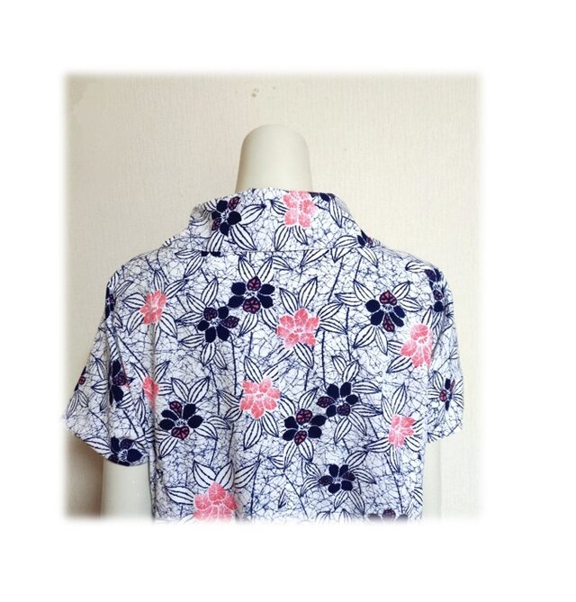 431 1点物 抜き衿レトロワンピース デッドストック浴衣地 昭和レトロ イタリアンカラ― 涼しい 夏のお出かけ | iichi 日々の暮らしを心地よくするハンドメイドやアンティークの ...