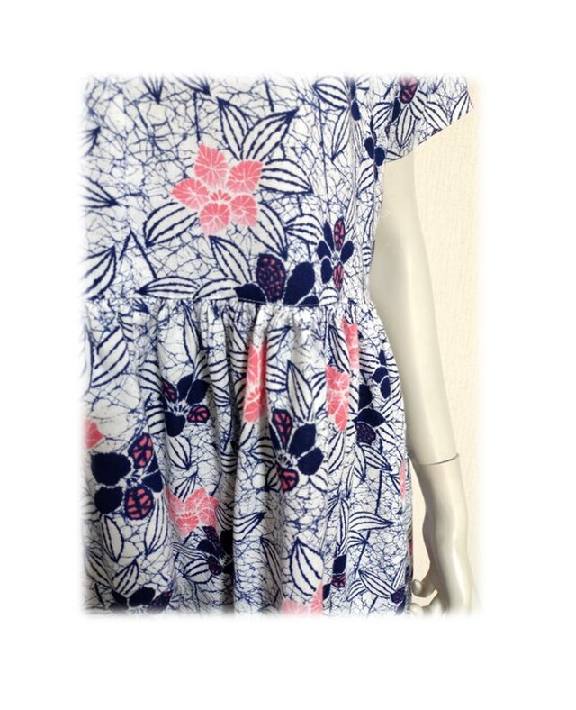 431 1点物 抜き衿レトロワンピース デッドストック浴衣地 昭和レトロ イタリアンカラ― 涼しい 夏のお出かけ | iichi 日々の暮らしを心地よくするハンドメイドやアンティークの ...