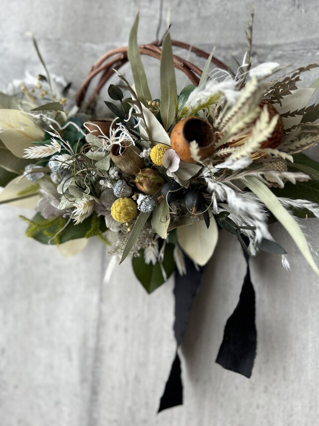 W25040 植物を楽しむツルリース | iichi 日々の暮らしを心地よくするハンドメイドやアンティークのマーケットプレイス