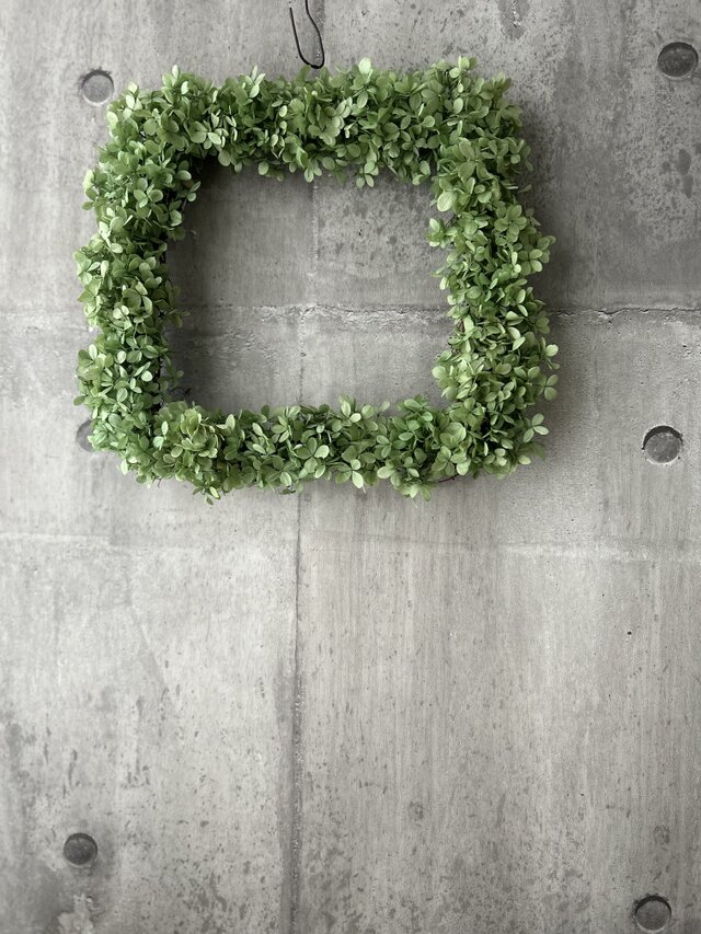 W25045 アジサイを眺めるスクエアリース | iichi 日々の暮らしを心地よくするハンドメイドやアンティークのマーケットプレイス