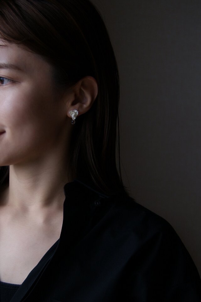 Geselle Studs | iichi 日々の暮らしを心地よくするハンドメイドやアンティークのマーケットプレイス