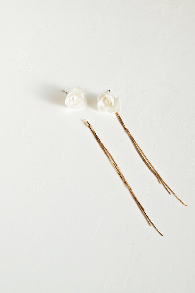 Maxene Earrings | iichi 日々の暮らしを心地よくするハンドメイドやアンティークのマーケットプレイス