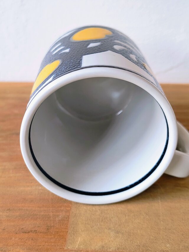 Royal Copenhagen / イヤーマグカップ / 1976年 | iichi 日々の暮らしを心地よくするハンドメイドやアンティークのマーケットプレイス