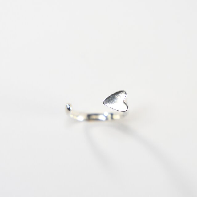 Reflective heart ring | iichi 日々の暮らしを心地よくするハンドメイドやアンティークのマーケットプレイス