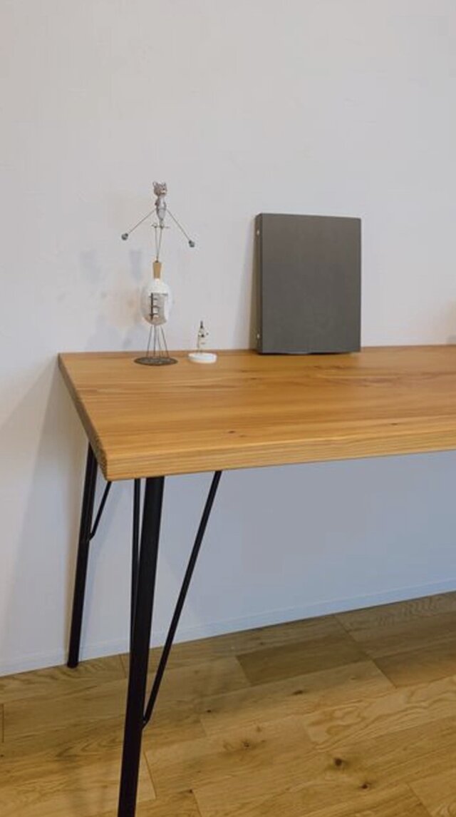 Larix forest table 14*75 | iichi 日々の暮らしを心地よくするハンドメイドやアンティークのマーケットプレイス